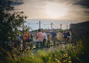 Bar8: Die Pop-up Rooftop Bar in Bern | Das B